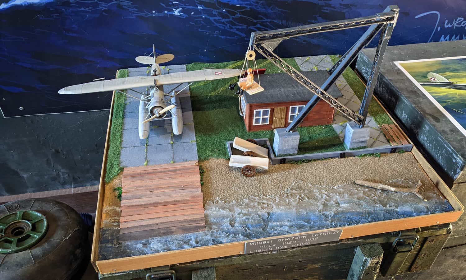 MDLot: Maritime Aviation Squadron Museum in Puck