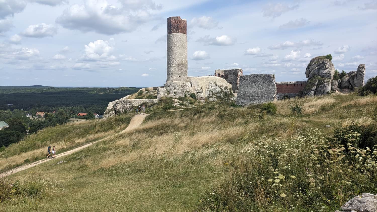 The most beautiful castles of the Eagles' Nests trail