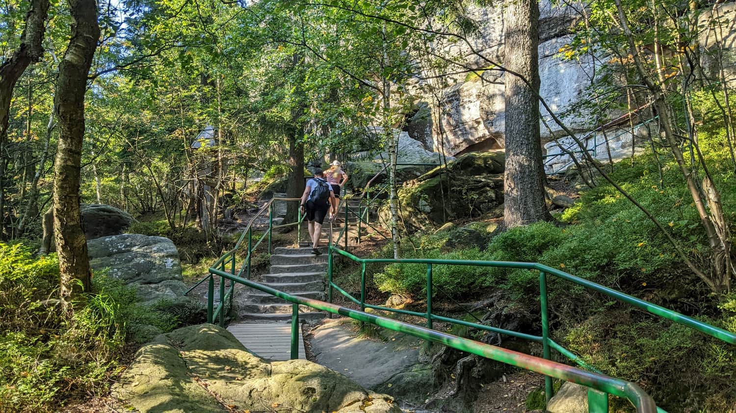 Szczeliniec Wielki - Skalny Labirynt, schronisko i tarasy widokowe