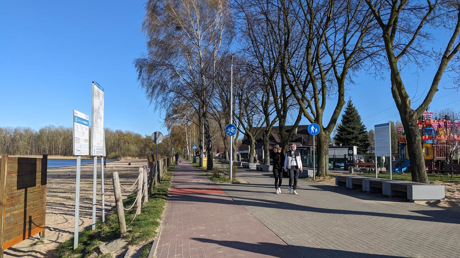 Pogoria III Lake in Dąbrowa Górnicza - route around the lake and map